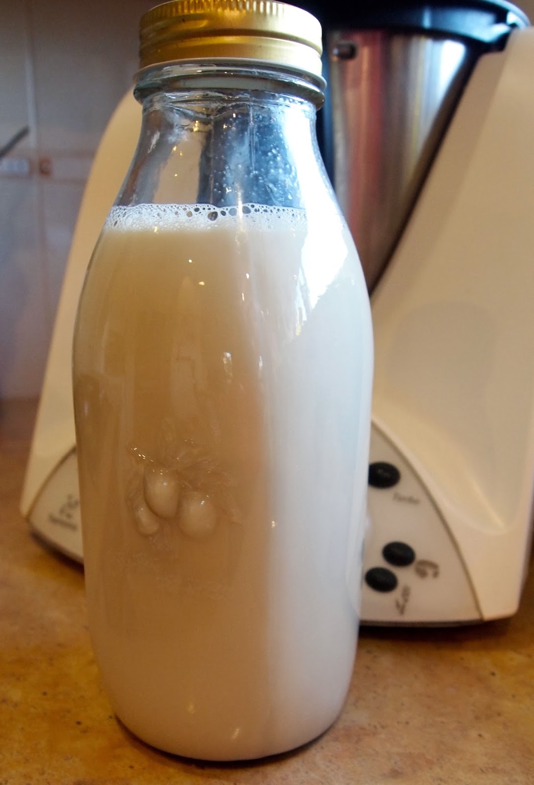 The Bush Gourmand: Home Made Soy Milk