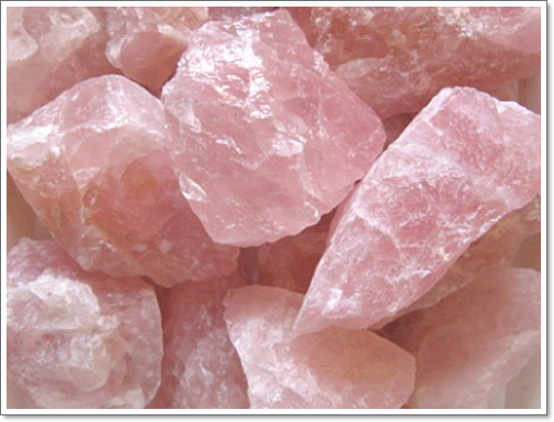 A Pantone divulgou: Quartzo Rosa é a cor oficial de 2016! - Viagens e ...