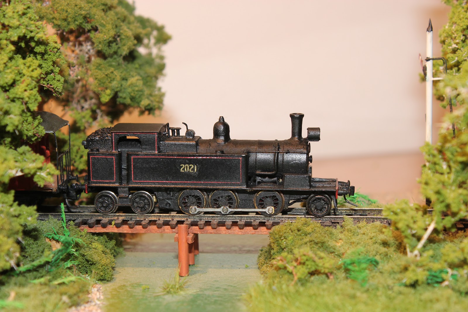 N Scale Scratch building NSWGR (australian)/ Pommy: 2012