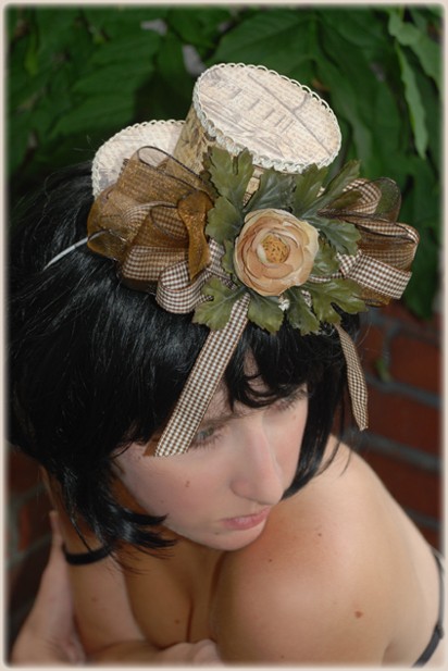 Tiny Hats Weekly: August 2011