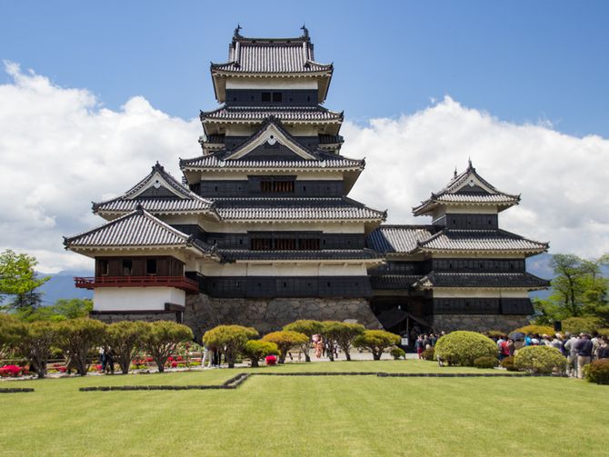 TOP 5 SNOW CASTLES TO VISIT