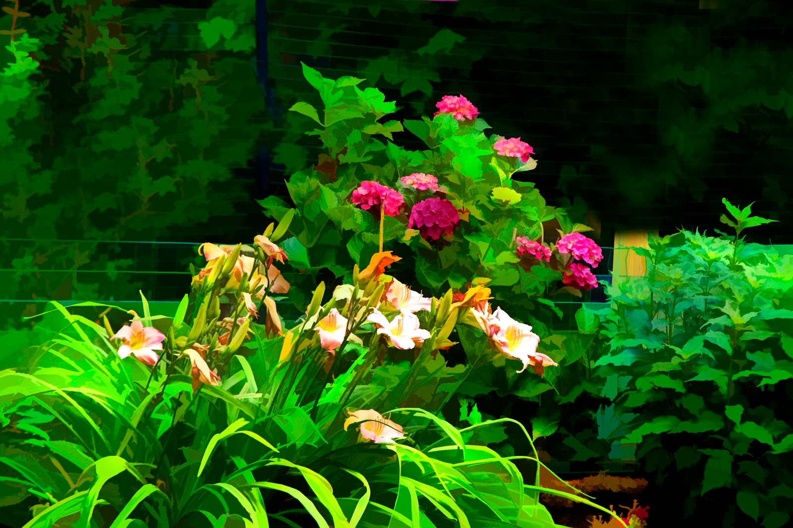 Room Without Walls: Flower Painting with the Computer