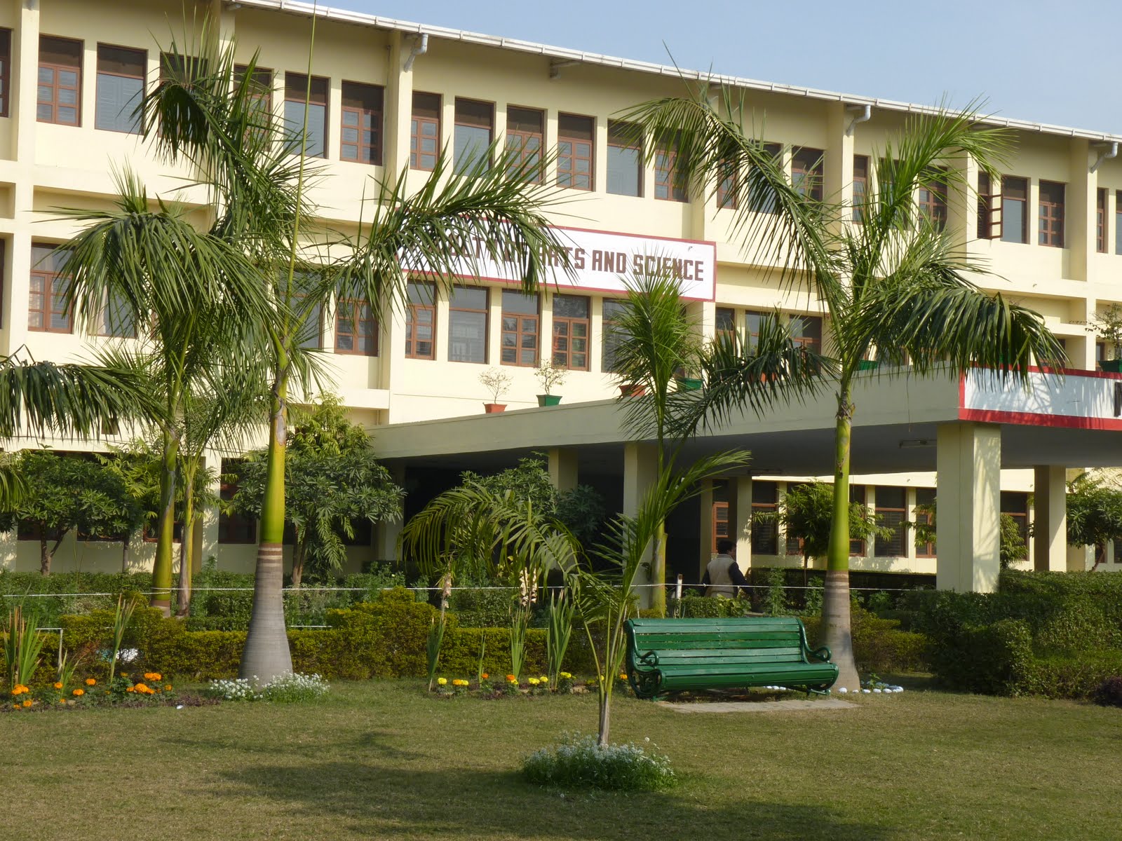 Dr S N Prasad, Mysore, India: The Alluring Aura of Anoopshahr ...