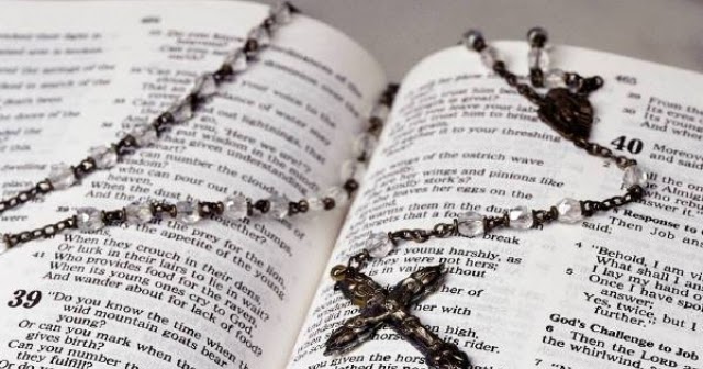 Michelle Laurent: Kitab Suci Agama Katolik