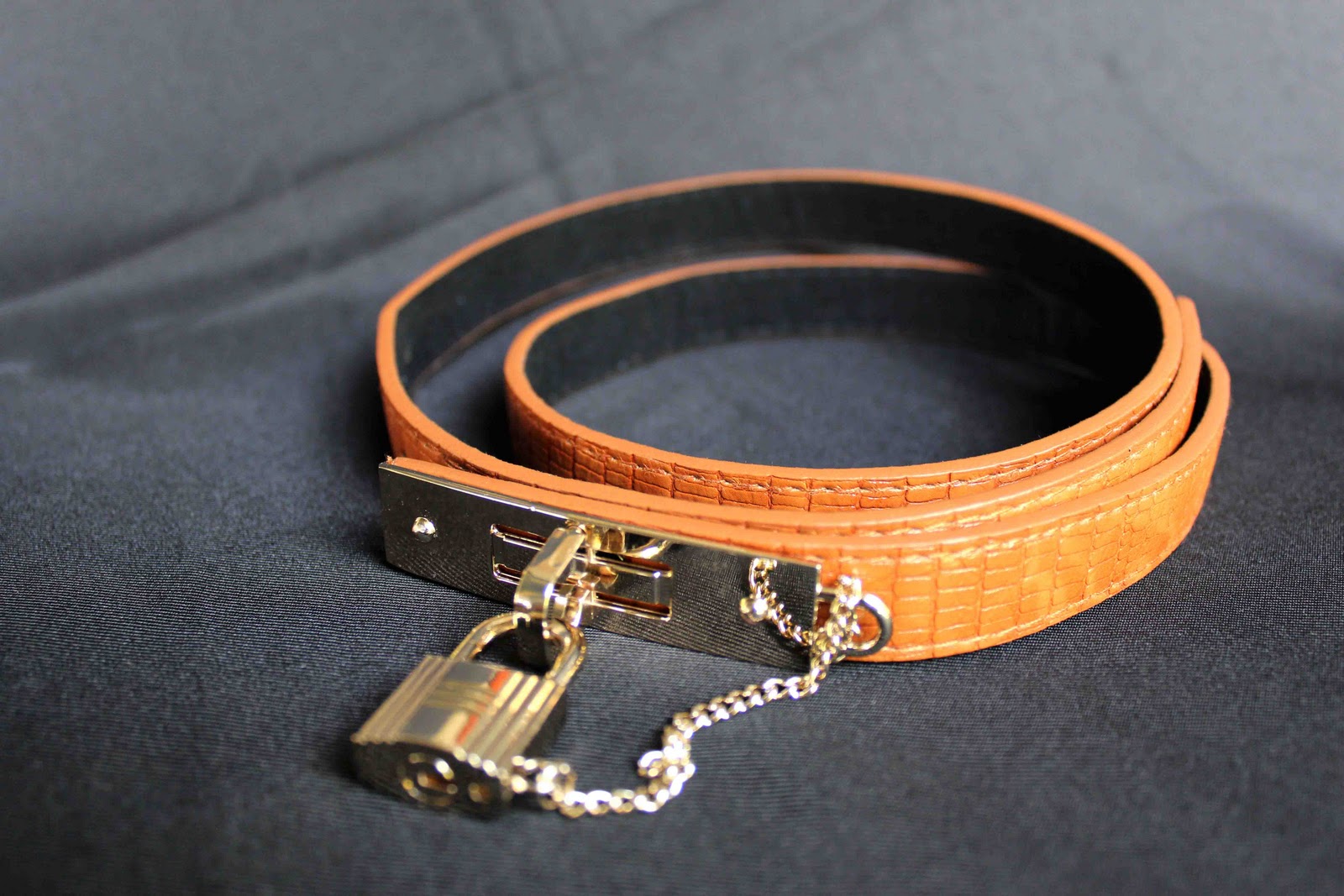 CHACHIMEWE: HERS LOCK BELT