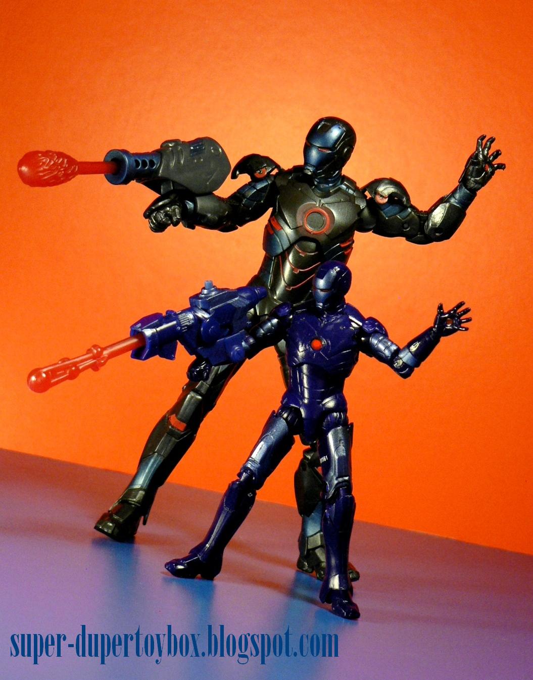 Super-DuperToyBox: Blue Iron Men