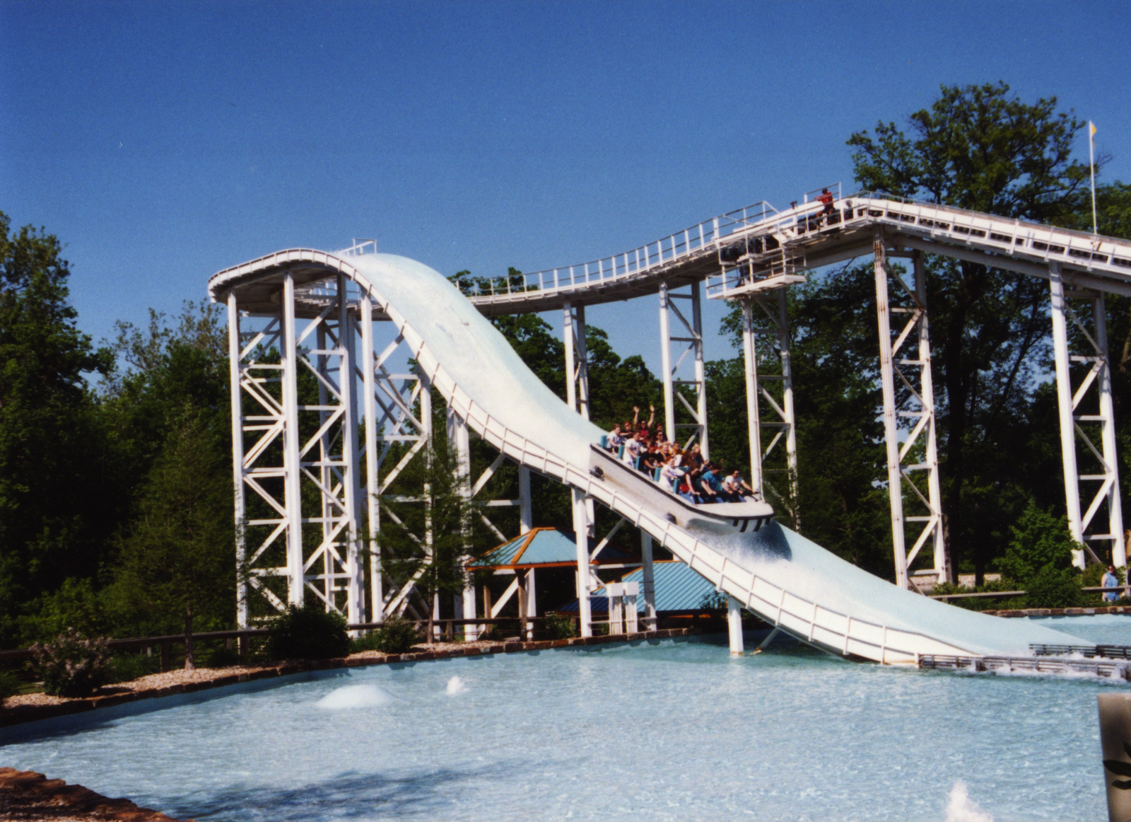 Worlds of Fun.Org: Oceans of Fun Changes Coming in 2013