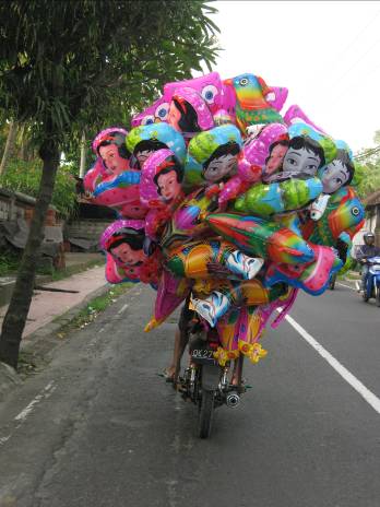 Slip with Snak: OH, NO... NOT MORE BICYCLES!!!