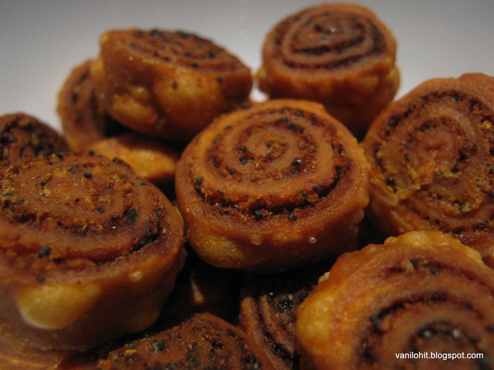 Recipe world: Bakarwadi / ಬಾಕರ್ ವಡಿ