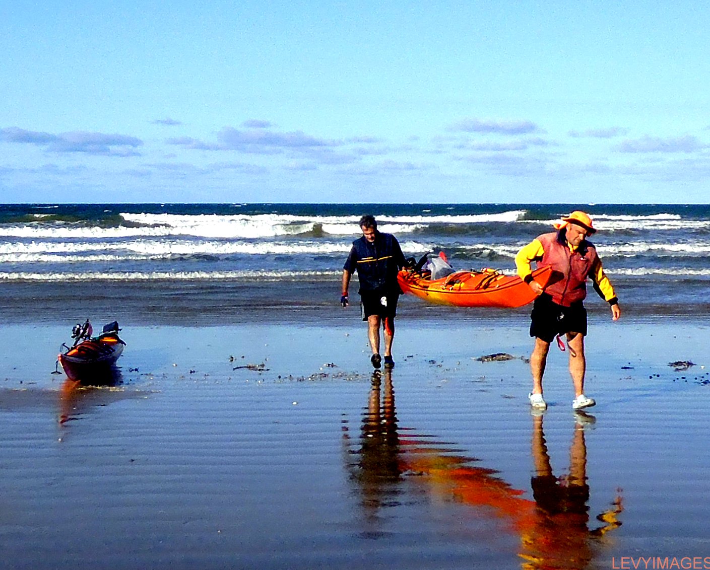 The Flying Tortoise: Kitepowered Kayaking. The Innovative New Zealand ...
