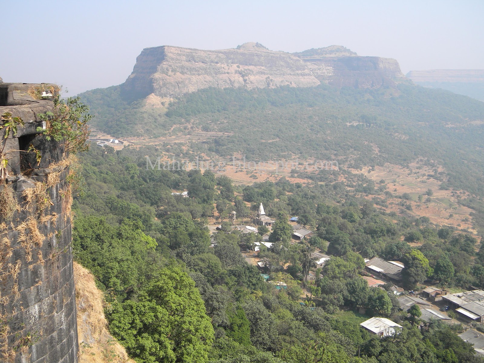 Forts in Maharashtra: Lohgad