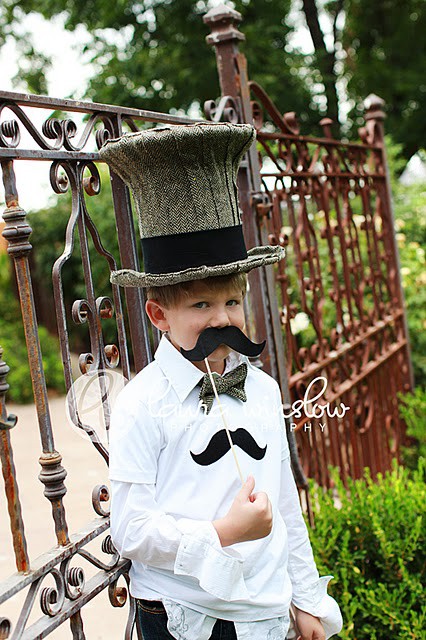 Finley and Oliver: Mustache Applique Tutorial