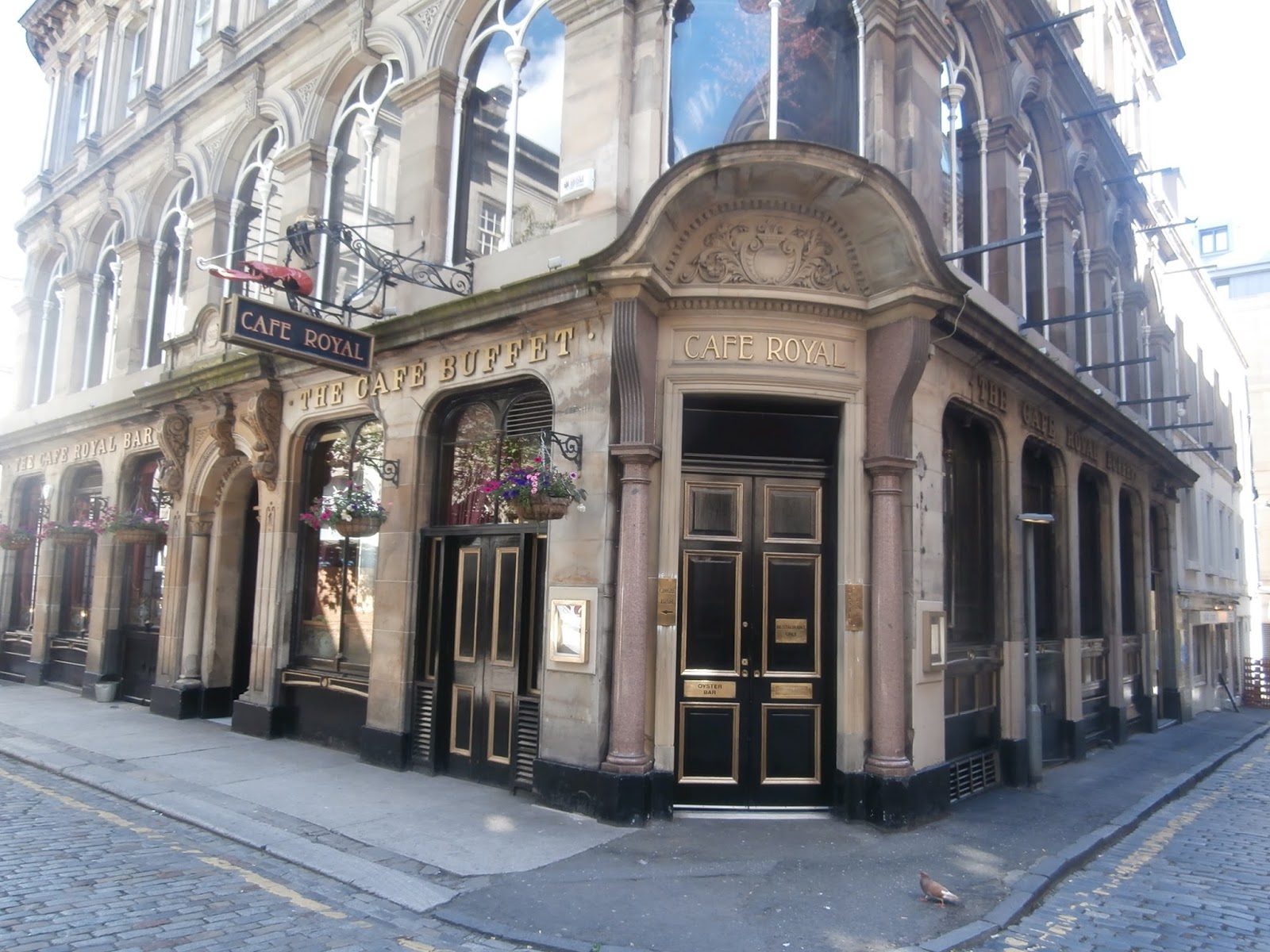 Beers, Steam and Nationals: Edinburgh Pubs
