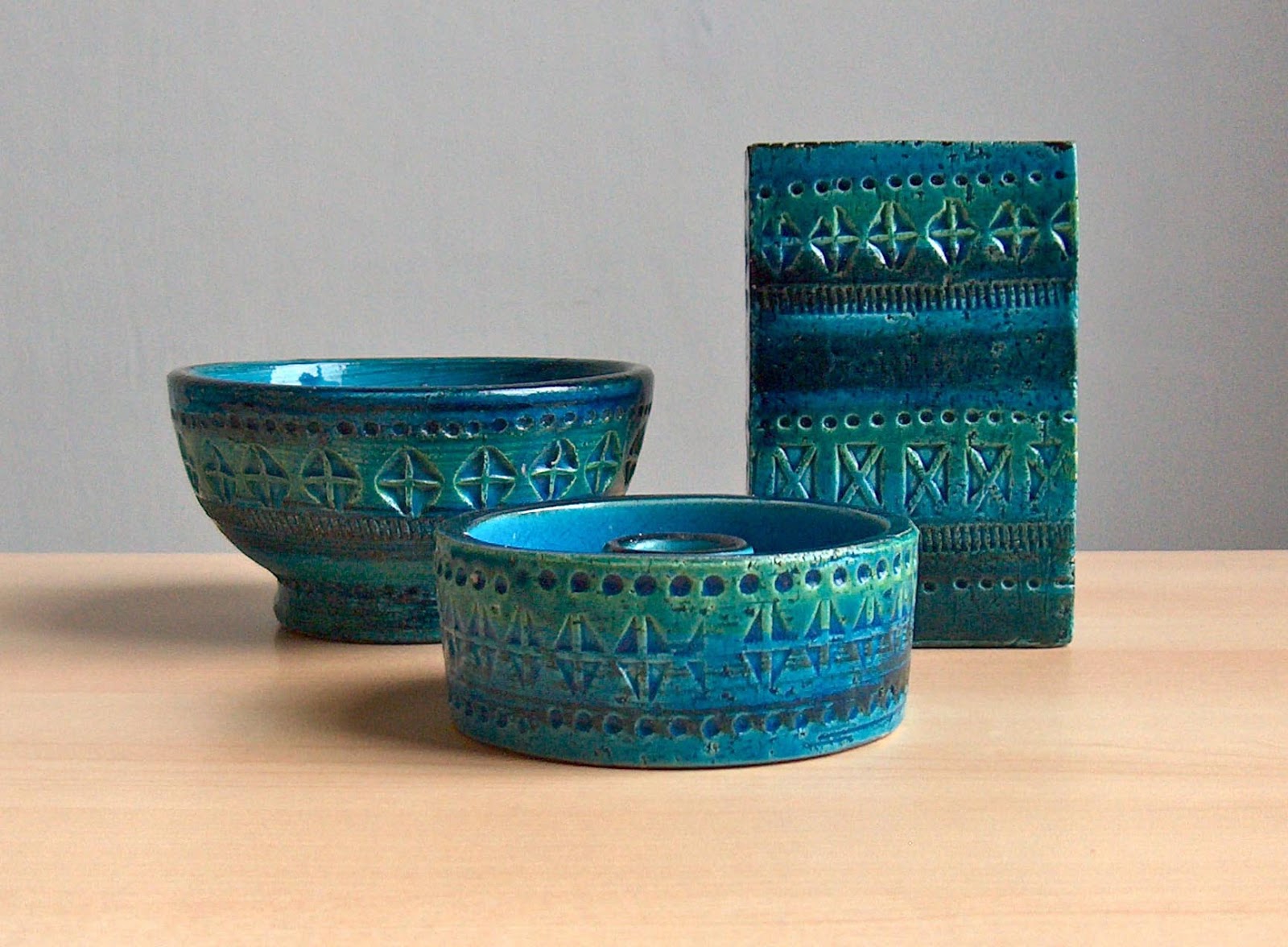 Potshots: Rimini Blue vases by Bitossi. Rediscovered