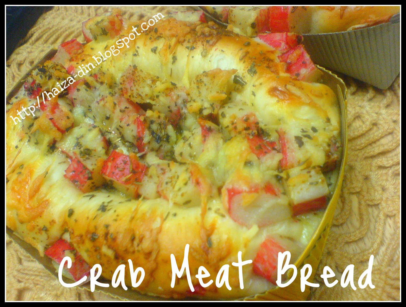 CoOkInG Is LiKe LoVe........: Crab Meat Bun