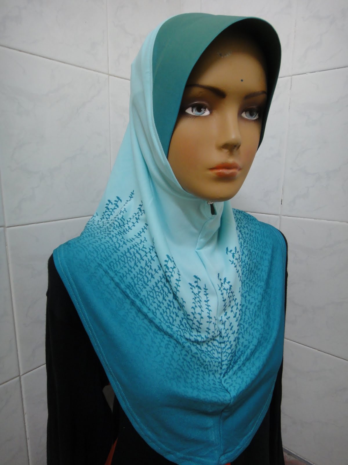 ANJUNG KAK EDA: TUDUNG PELANGI CORAK BERKAKI PADI - SIZE M - 1ST BATCH