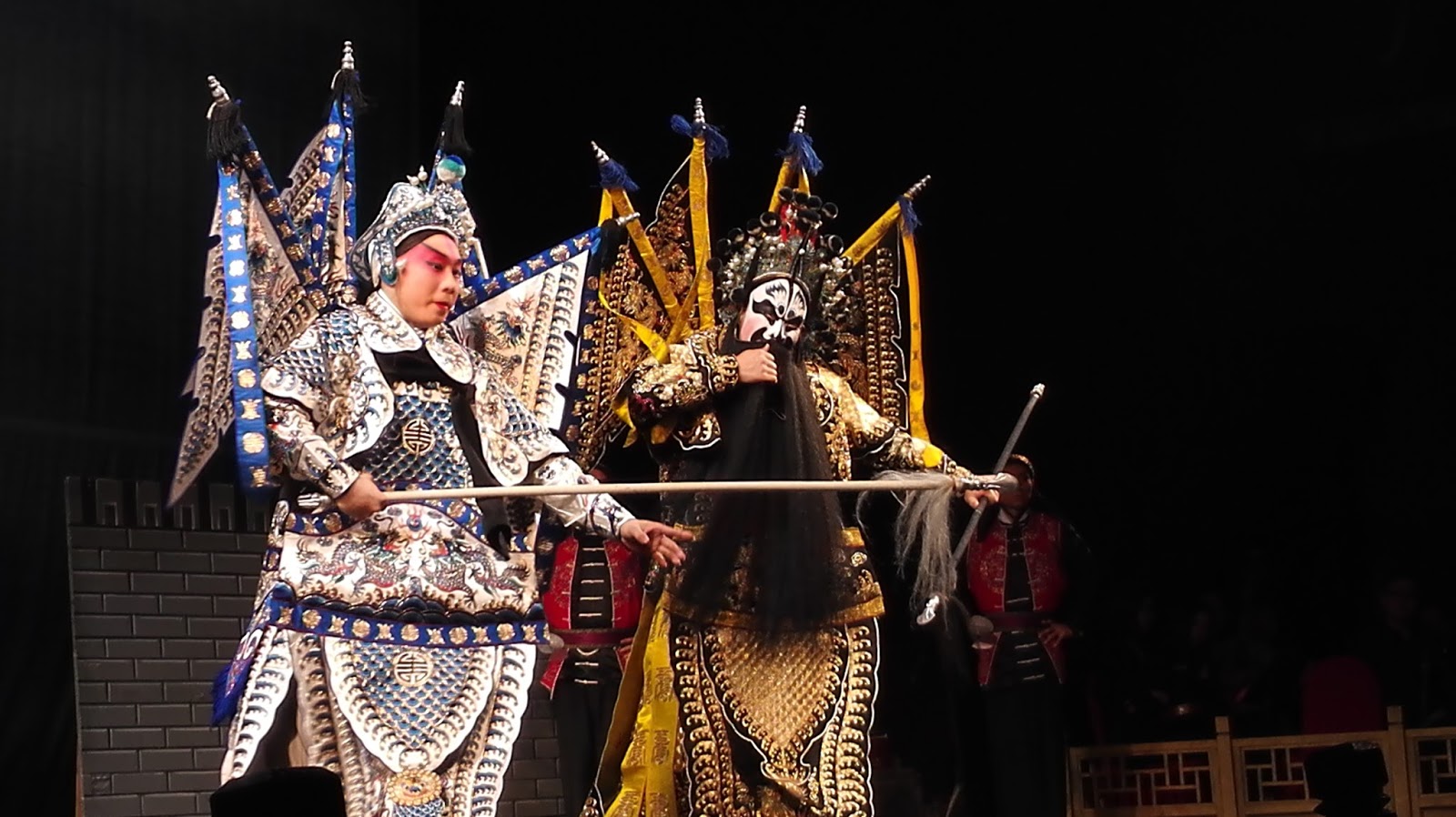 Thong's Masks Collection: Beijing: Emotional adventure with Beijing opera