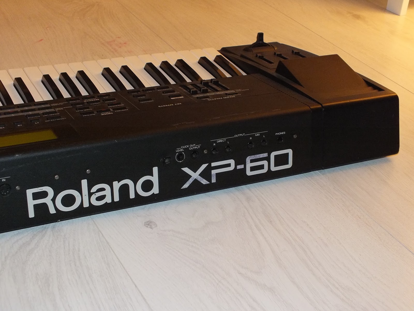 Infrequent Sound [sex.tex] technology: Roland XP-60 Music Workstation ...
