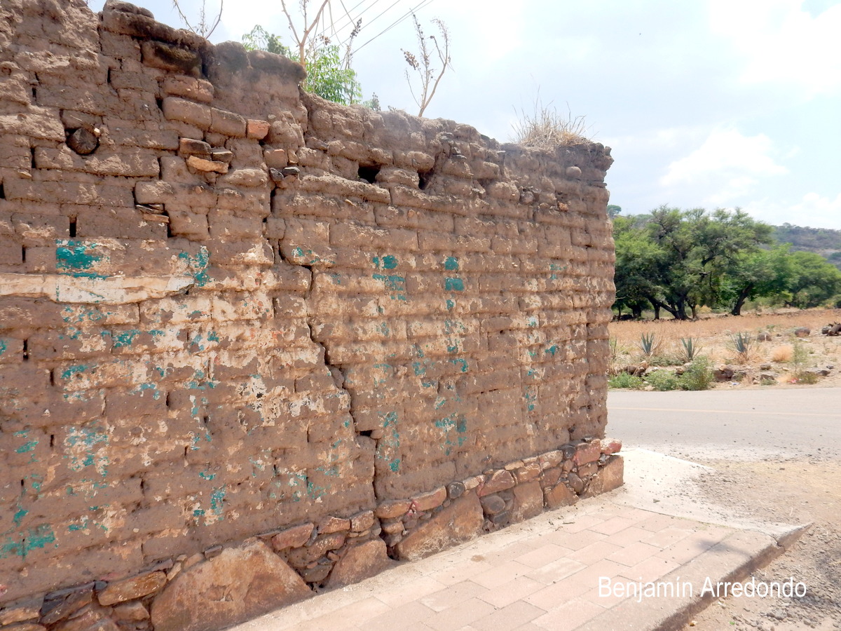 El Bable: De bardas, paredes, adobes por Tenayuca, Zacatecas