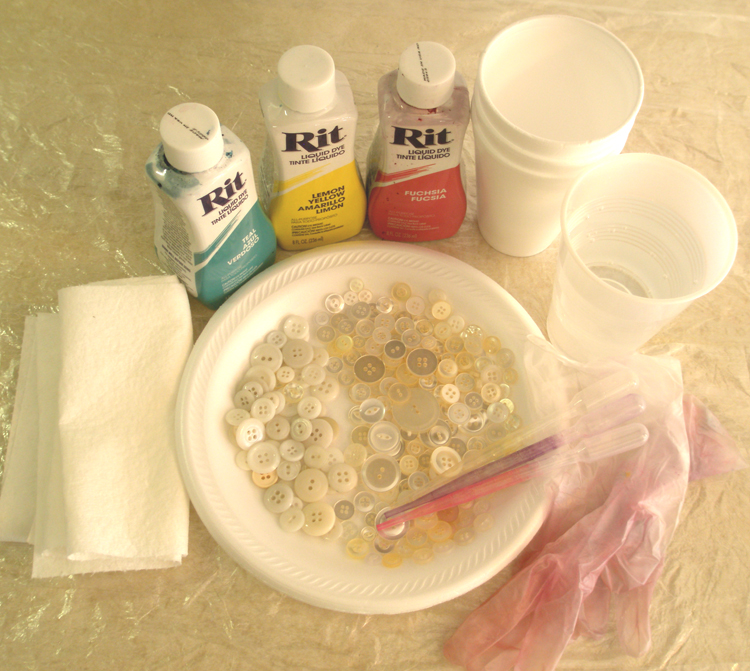 fiberluscious: How to Dye New and Vintage Buttons- Tutorial