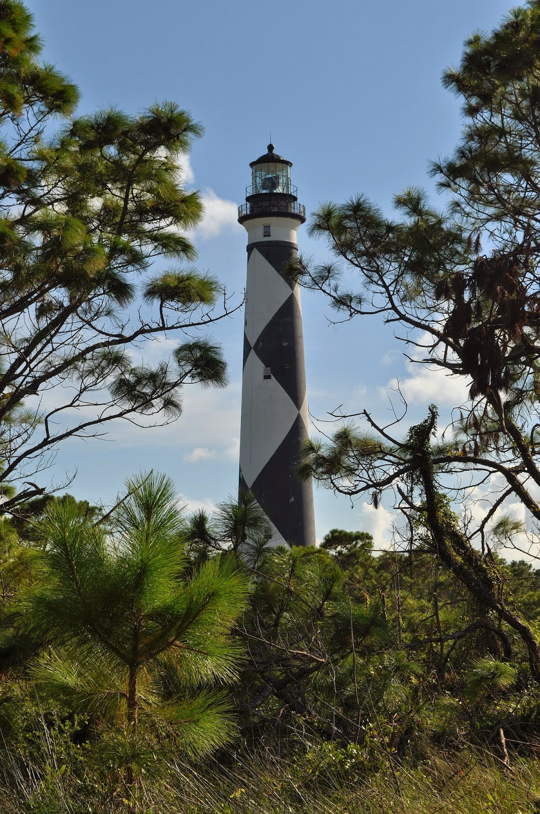 WC-LIGHTHOUSES: CAPE LOOKOUT LIGHTHOUSE-CAPE LOOKOUT, NORTH CAROLINA