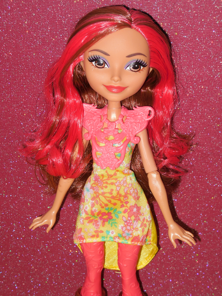 Veni Vidi Dolli: REVIEW: Ever After High Archery Club Rosabella Beauty