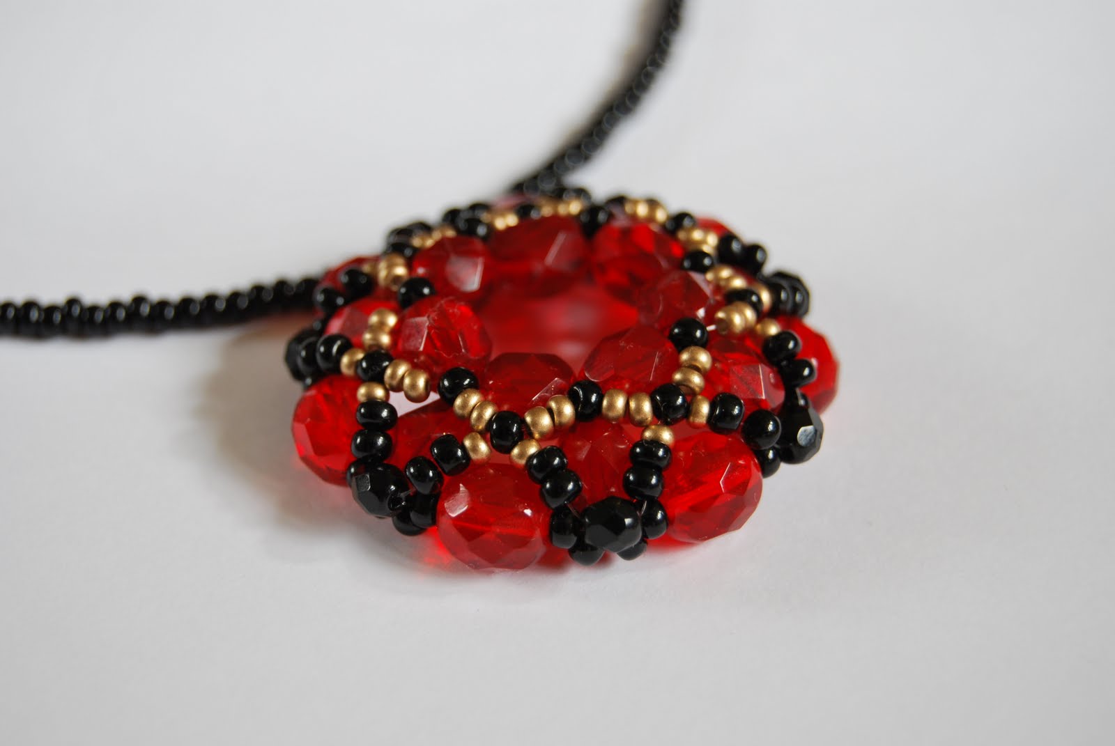 Kista nokitsemised: Punane