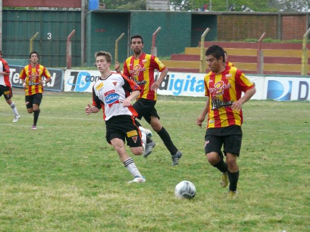 Fútbol Mundial Kits - Uruguay: C. A. Progreso - 2011/2012 (home y away)