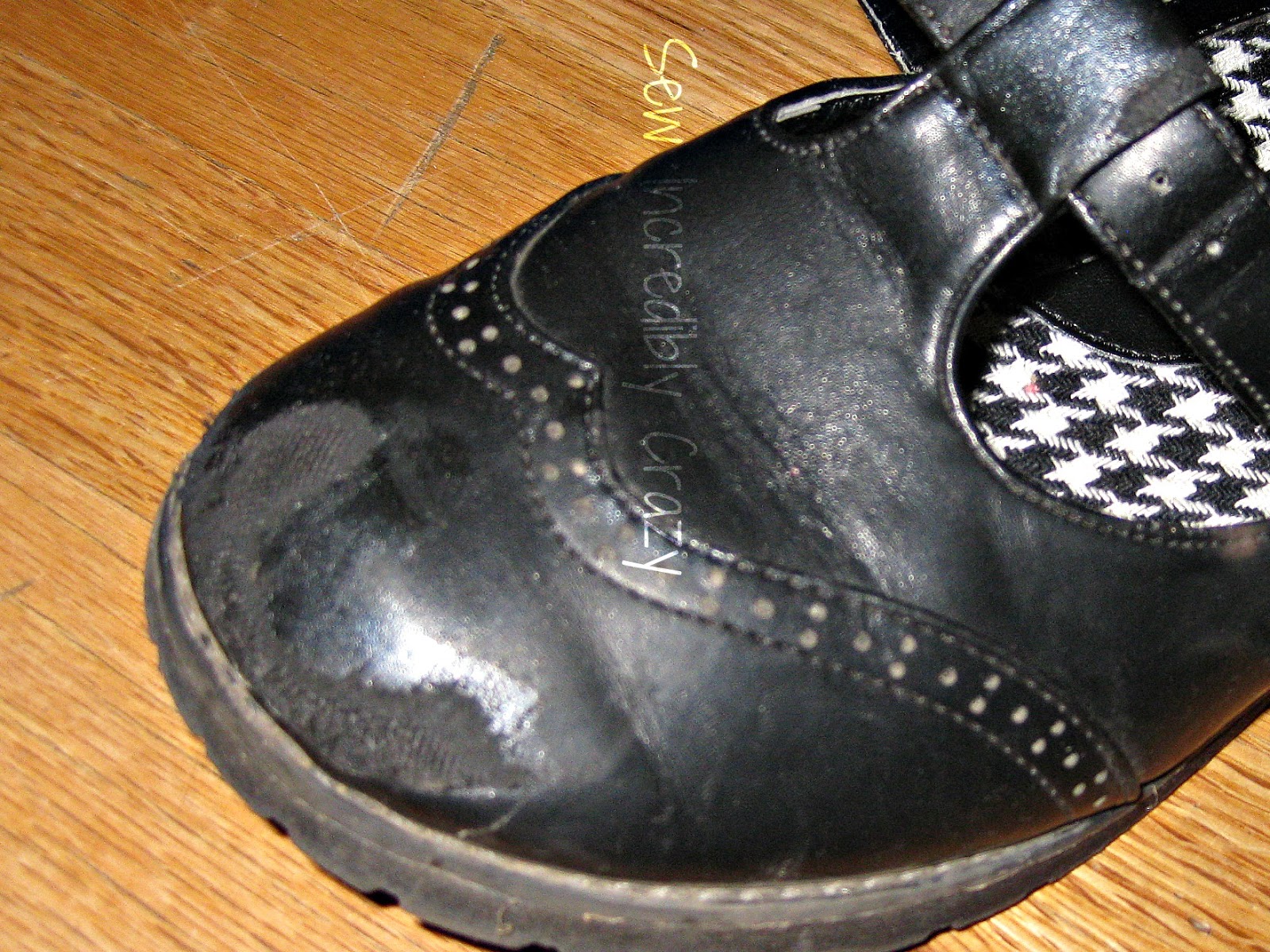 Sew Incredibly Crazy: Scrap Happy Shoes Tutorial