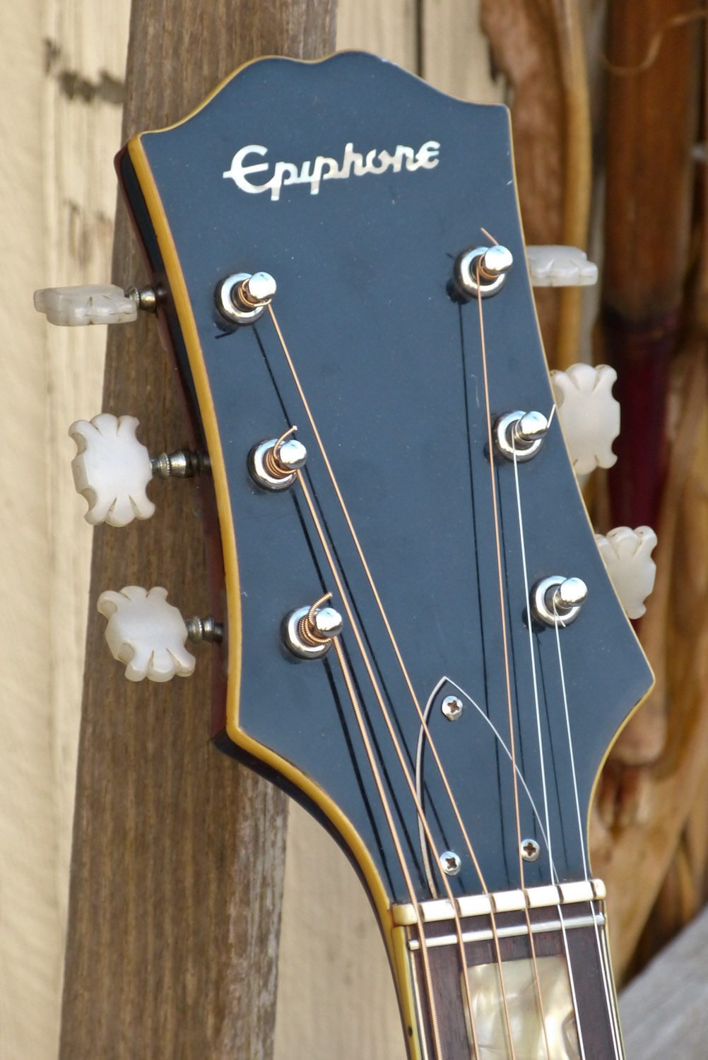 1970s Japanese-made Epiphone 6832 000-Size Flattop Guitar