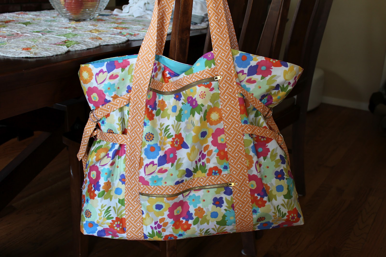 Purse Palooza :: Pattern Review: Anna Maria Horner Art Student Tote ...