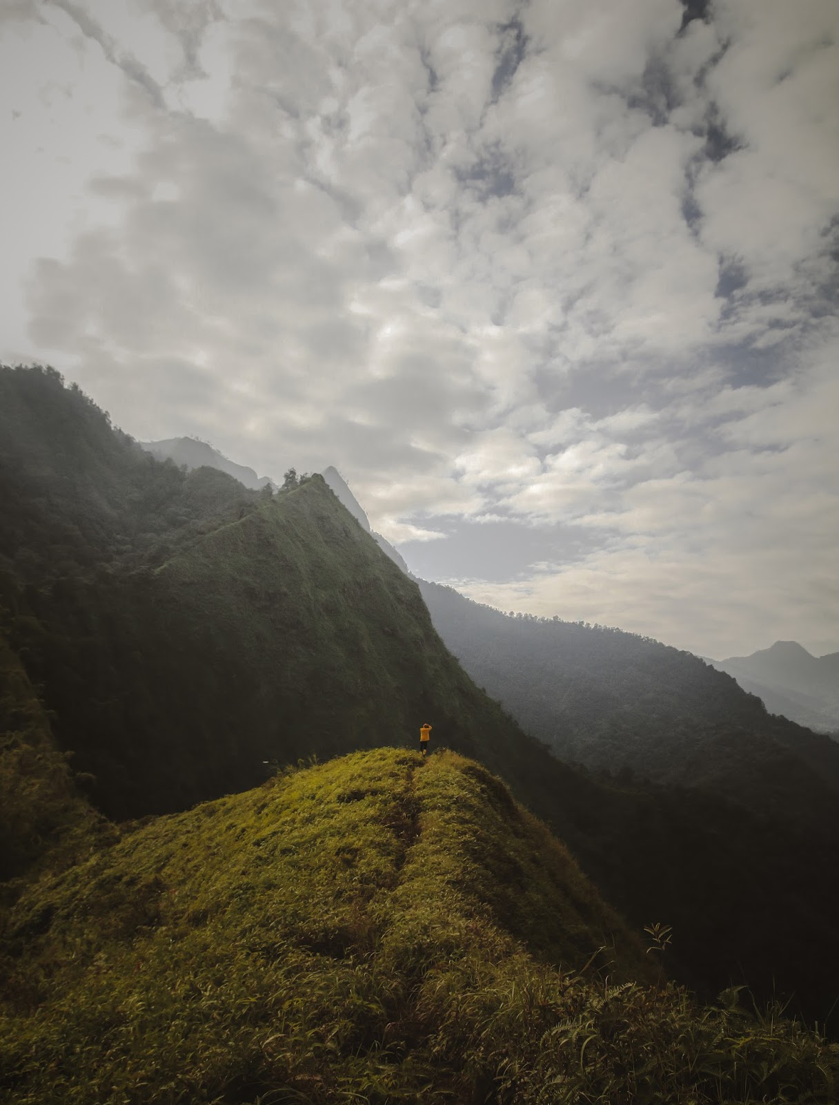 Pesona Watu Jengger Yang Mulai Rame dan Diminati Pendaki - Nurhadi Cahyono