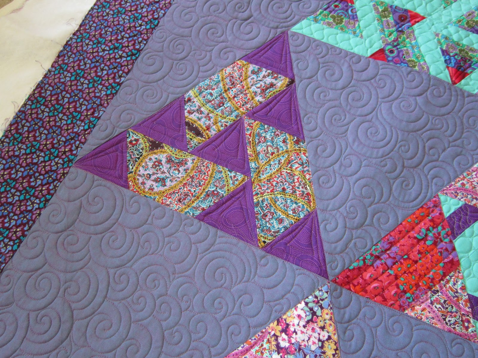 Quilting Is My Bliss: Rhonda's Toes in the Sand Quilt