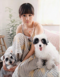KEISMAGIC: Maeda Atsuko and her lovely children