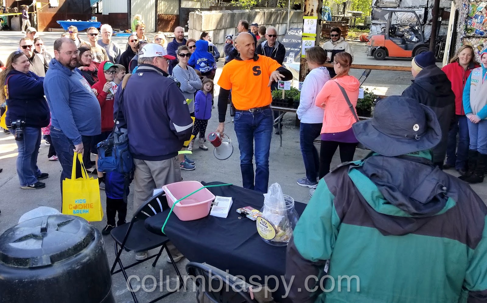 Sahd's Salvage celebrates Earth Day 2019 – Columbia Spy