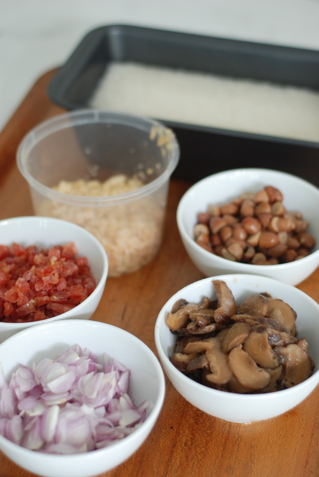 Only Slightly Pretentious Food: Recipe: Chinese New Year Glutinous Rice ...