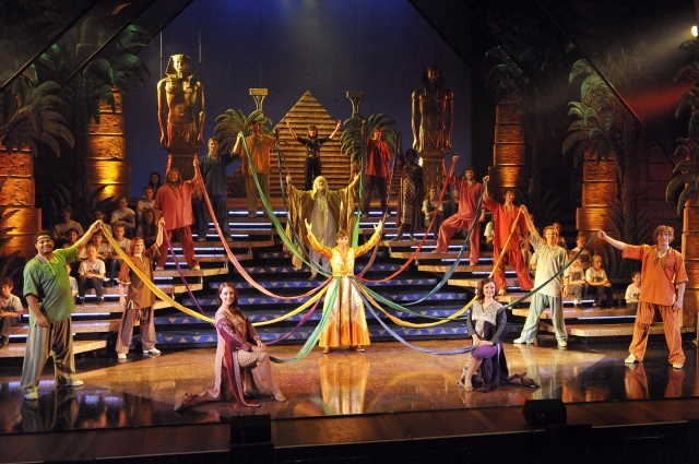 Theatre: Joseph & the Amazing Technicolor Dreamcoat on Pinterest ...