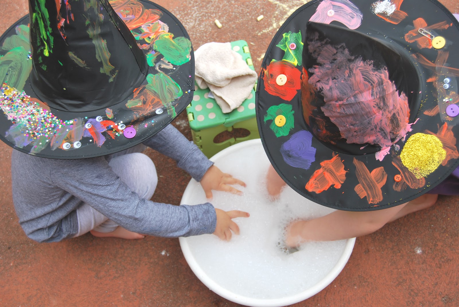 A Little Learning For Two: Witches Cauldron Sensory Play