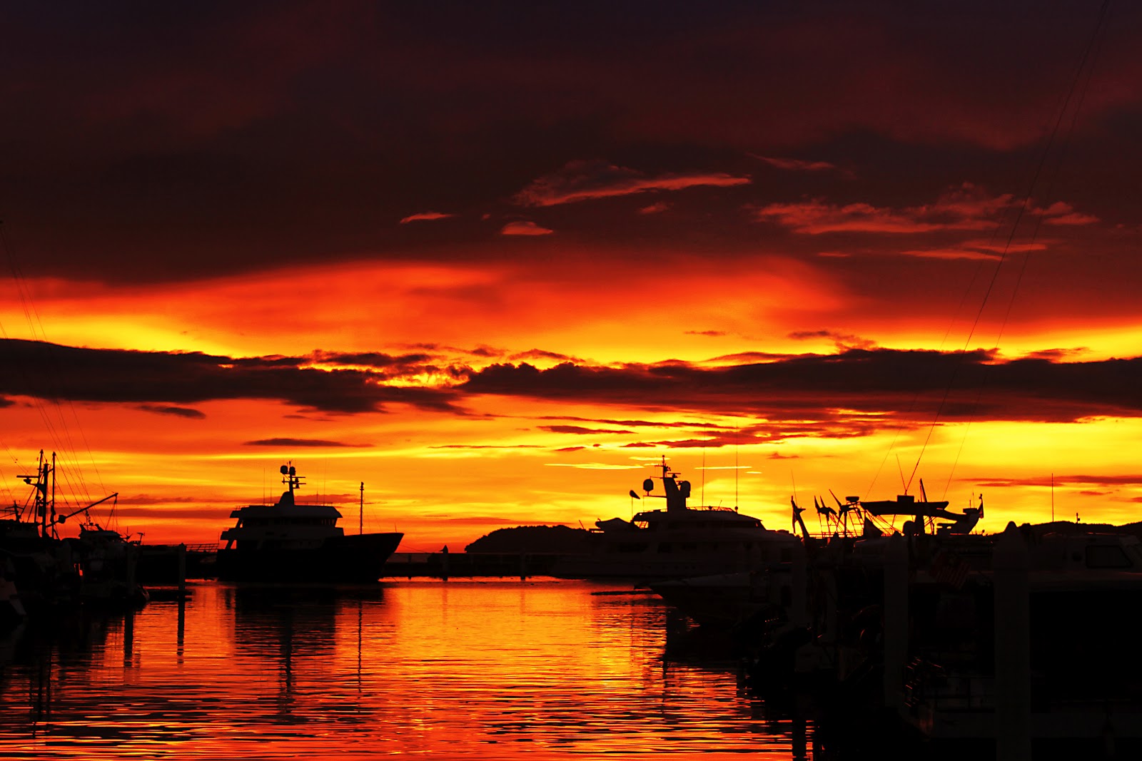 Amazing Sunsets - Bellisima