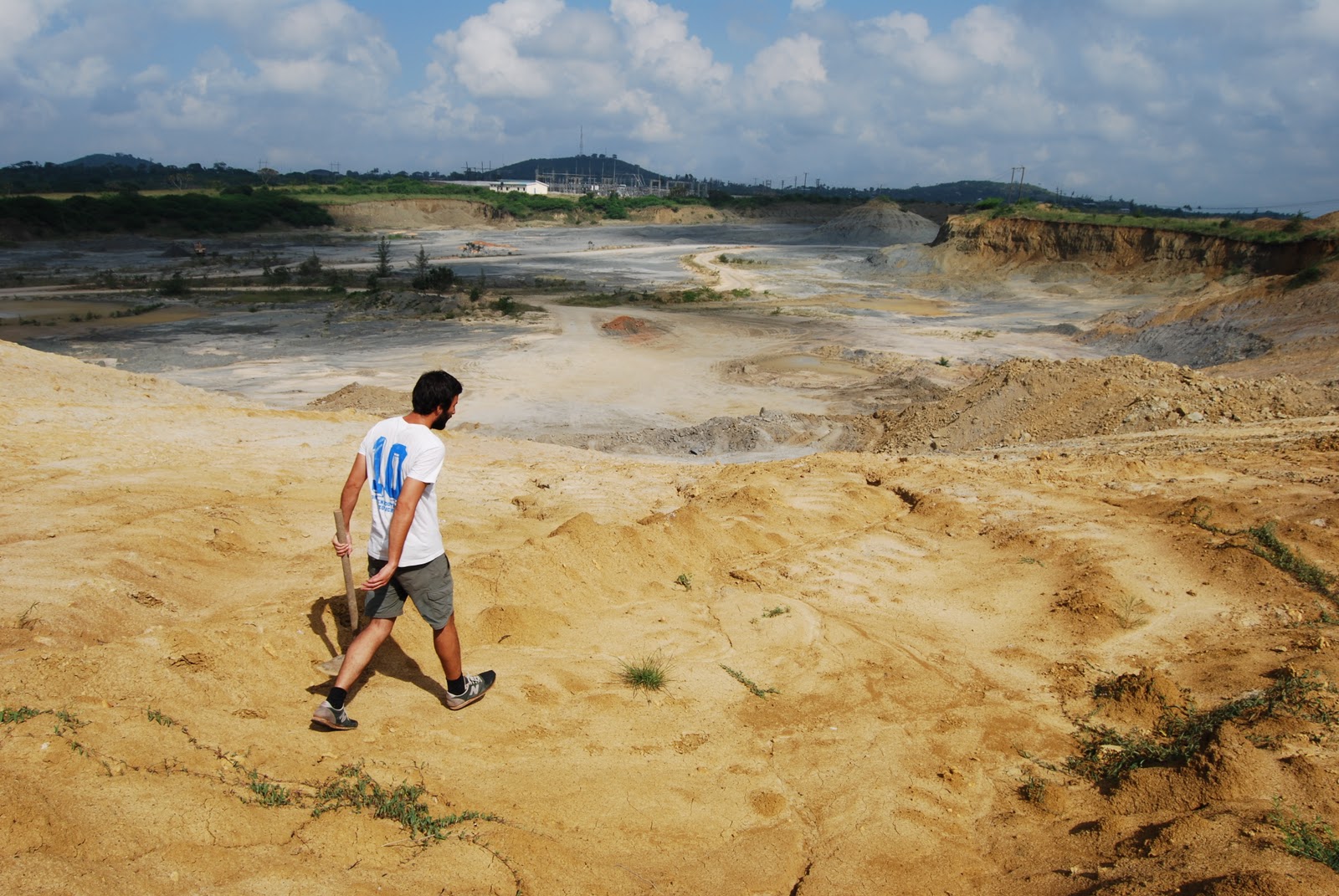 A man without a donkey... is a donkey: El barro, las manos, la caca de ...