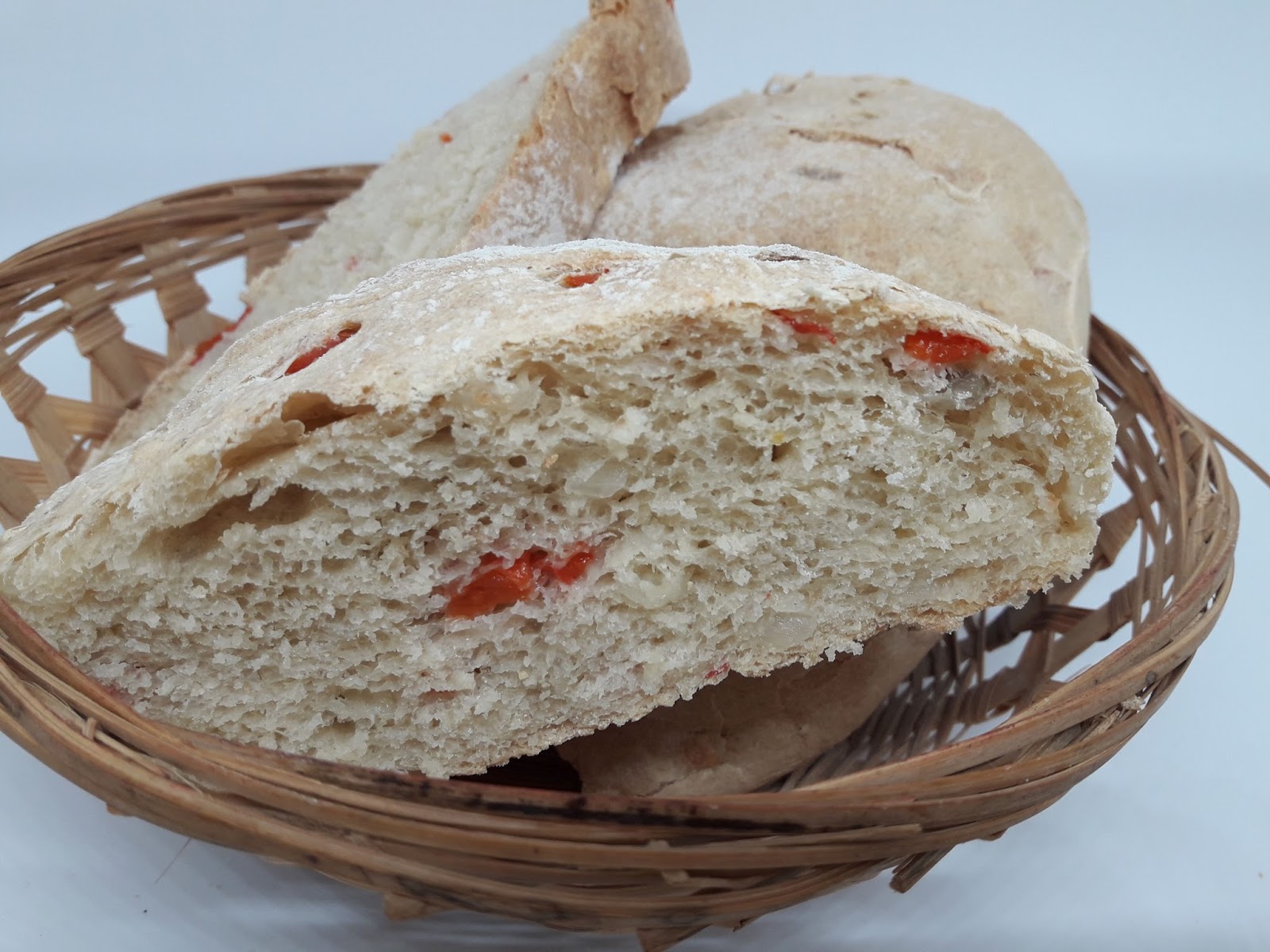 COCINAR SIN MIEDO: PAN DE PIMIENTOS ROJOS Y CEBOLLA