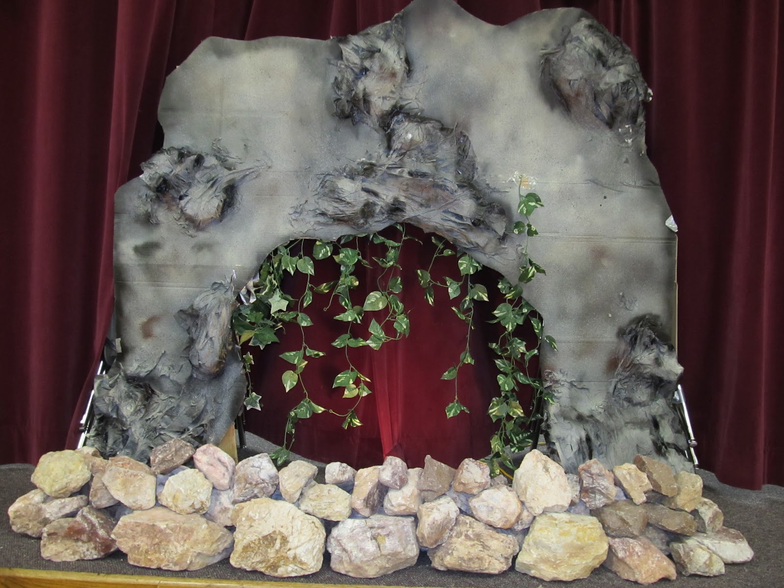 Savvy Ness Online: Cardboard Cave