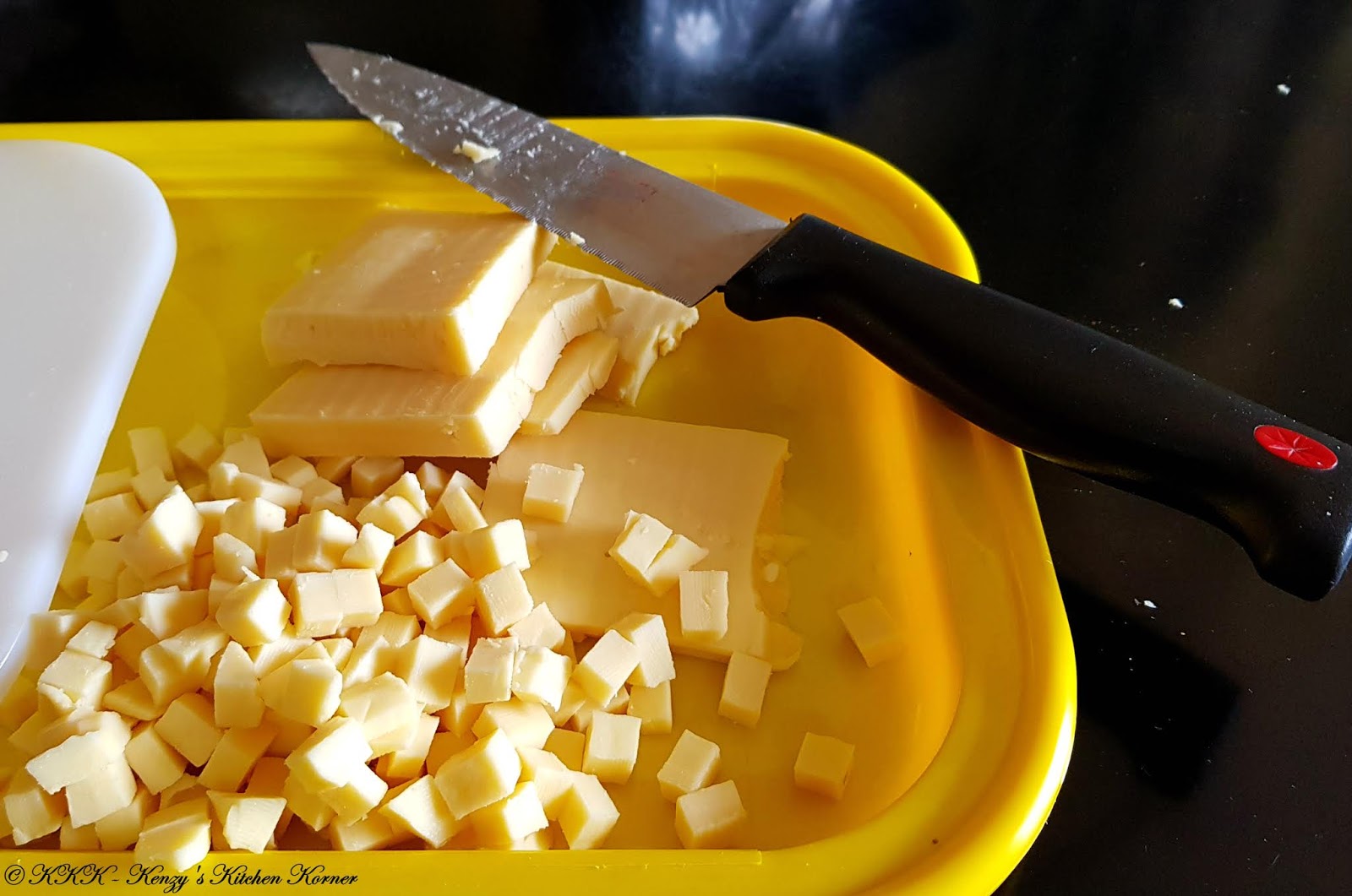Kenzy's Kitchen Korner... : Cheesy Corned Beef Cutlets