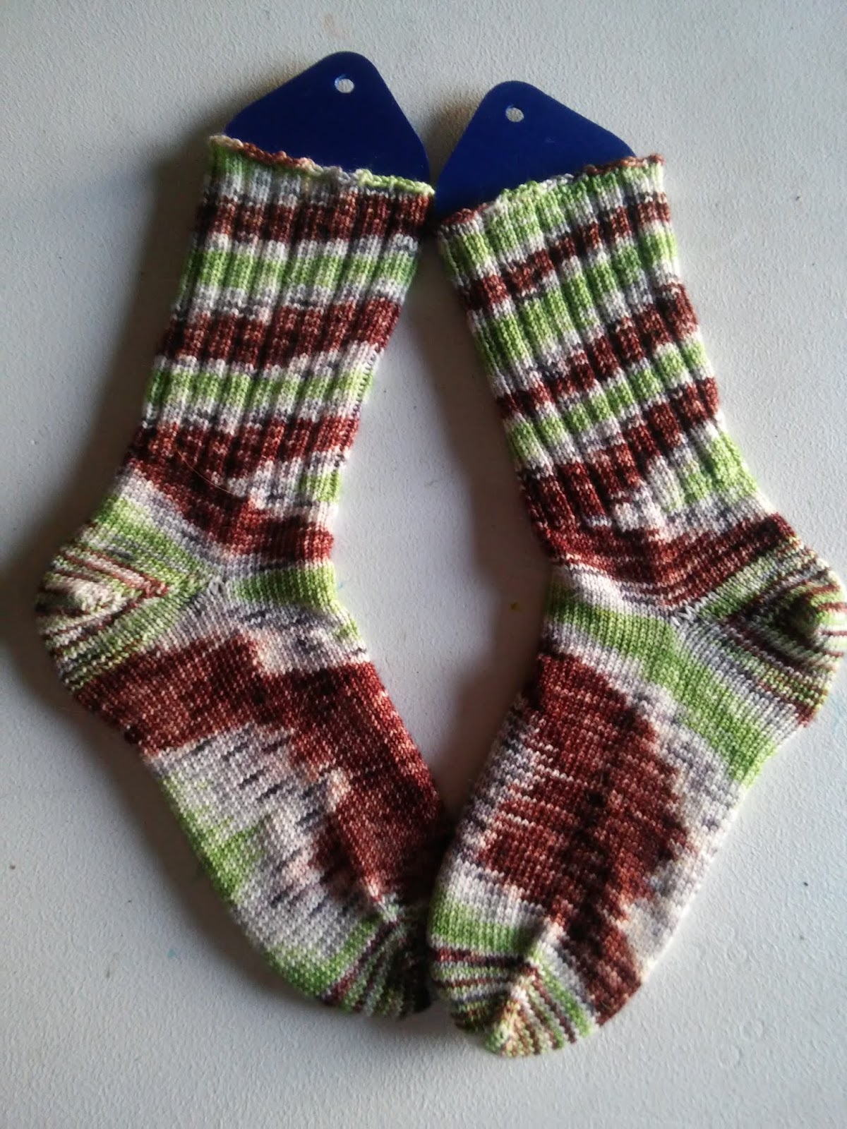 DELIGHTED HANDS: Socks that Rock!