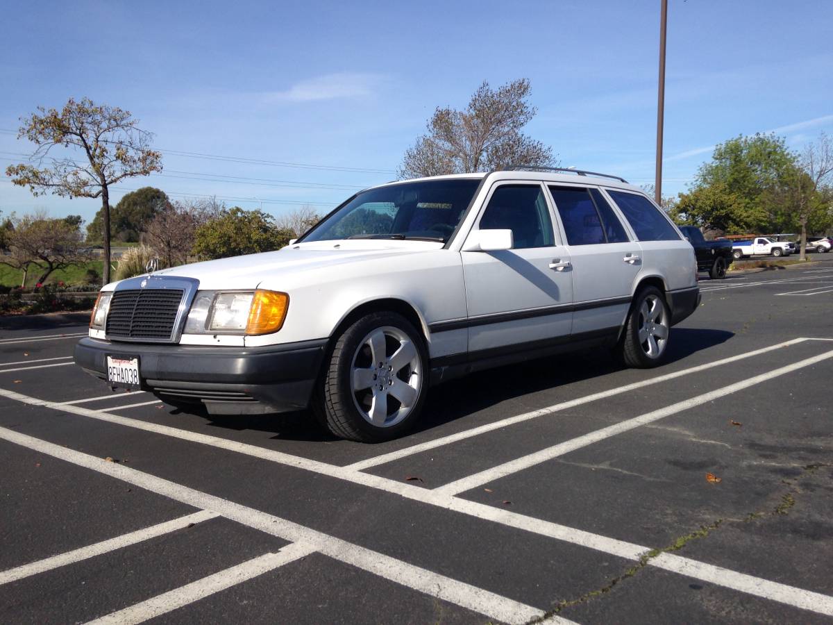 2JZ Swapped Wagon: 1987 Mercedes-Benz 300TD - DailyTurismo