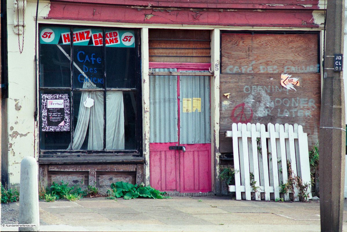 33 Fascinating Photographs That Show What London Shops Looked Like in ...