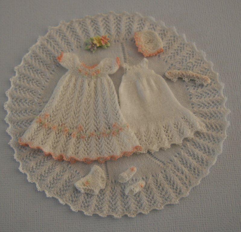 Chrystal's Designs: Miniature Knitting Patterns Belly Button Baby