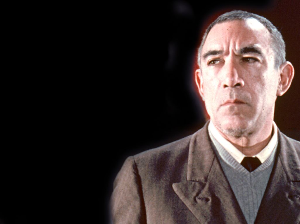 Anthony Quinn Photos