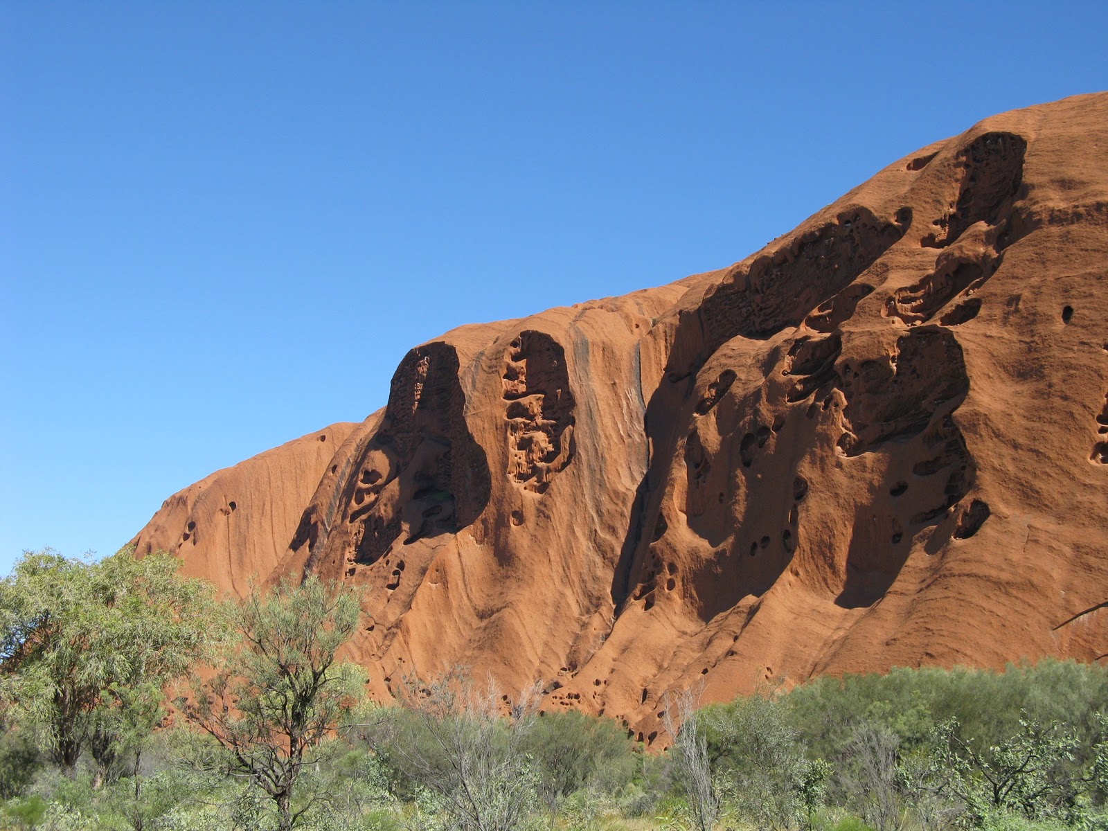 Battistones Abroad: Uluru and legends of Ayers Rock