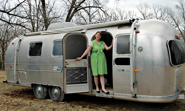 Giveaway: Vintage Caravan Style / Va-Voom Vintage | Vintage Fashion ...